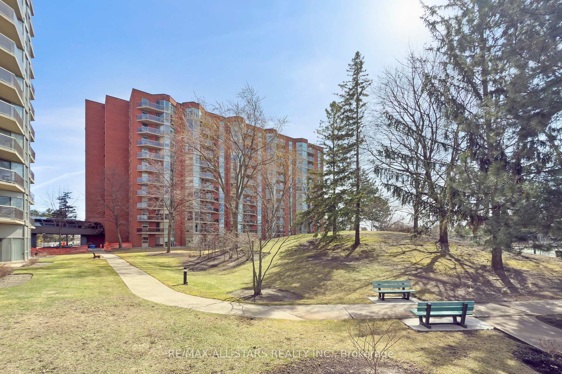 1016 - 20 Dean Park Road, Scarborough | For Sale @ $599,900 | Condos.ca