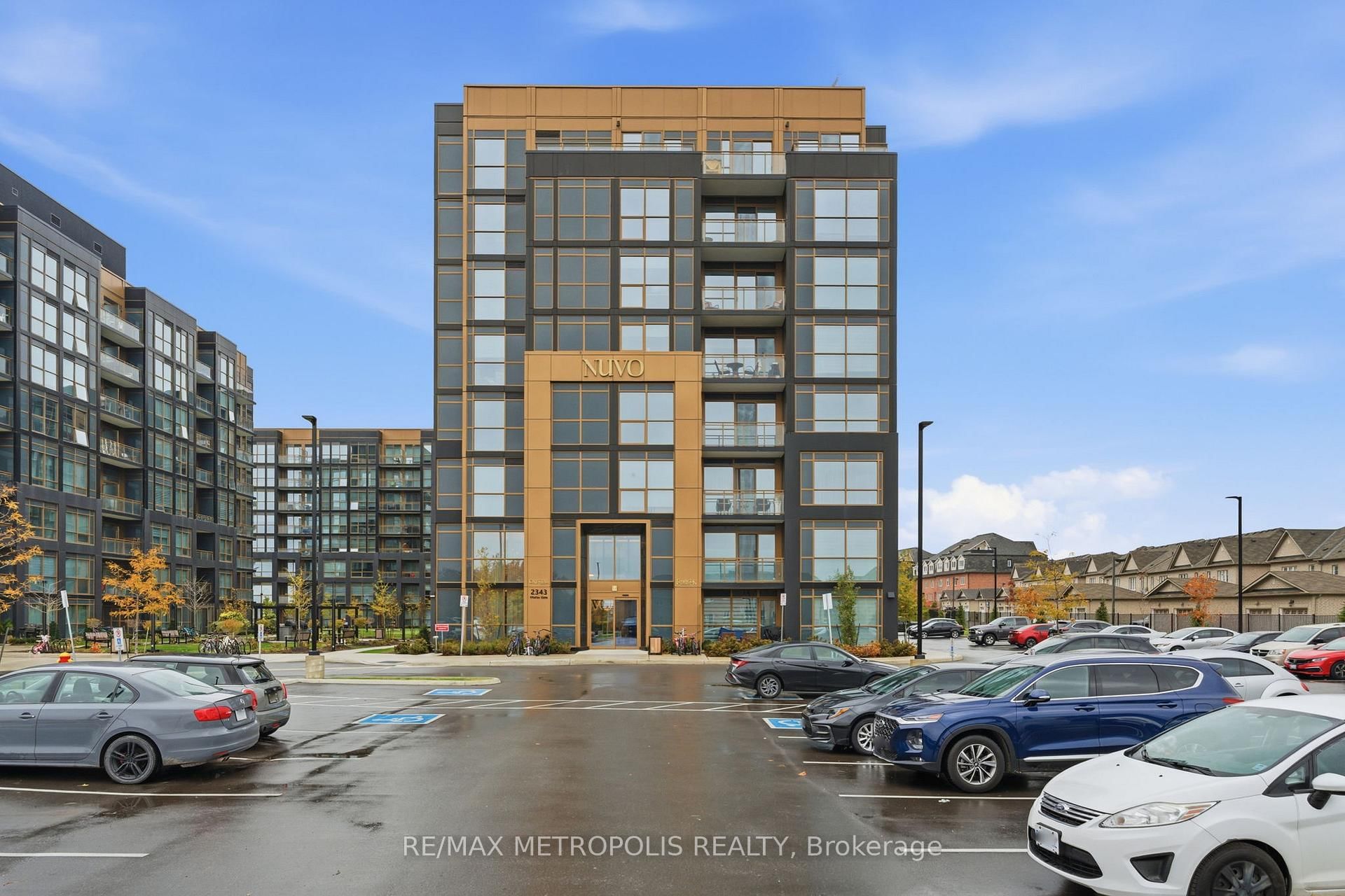 840 - 2343 Khalsa Gate, Oakville | For Sale @ $409,000 | Property.ca