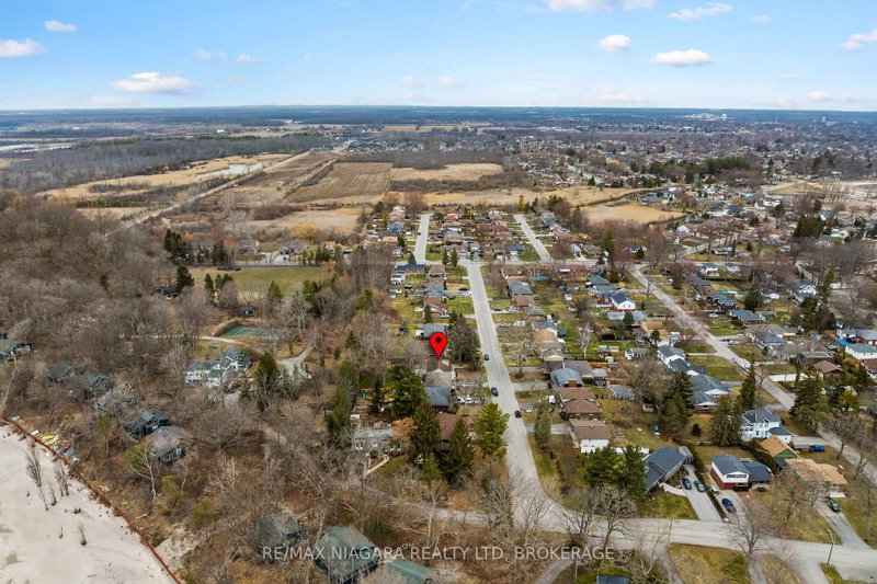 12 Cedar St, Port Colborne ON - For Sale | HonestDoor