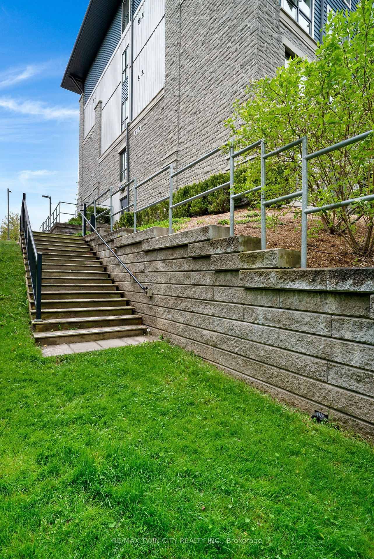 LL06-50 Bryan Court For Sale