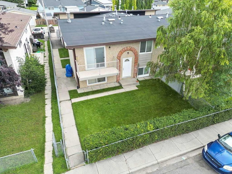 12 Huntley Close NE, Calgary AB - For Sale | HonestDoor