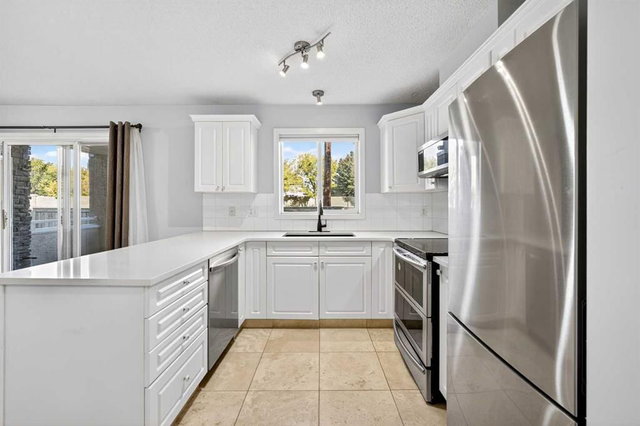 20 Country Hills View NW, Calgary, AB | Condos.ca