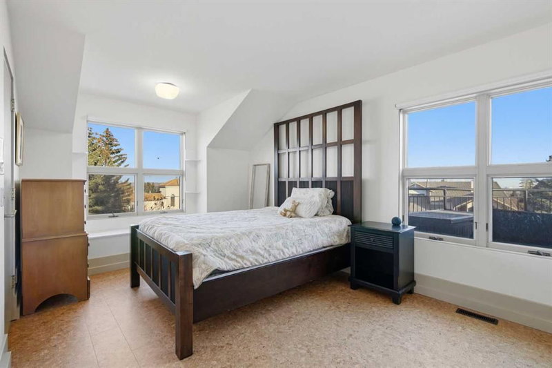 64 Patterson Mews SW, Calgary AB - For Sale | HonestDoor