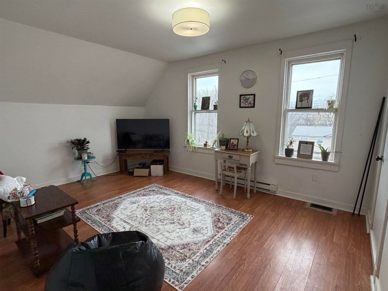 32 Emmanuel Street, Stellarton NS - For Sale | HonestDoor